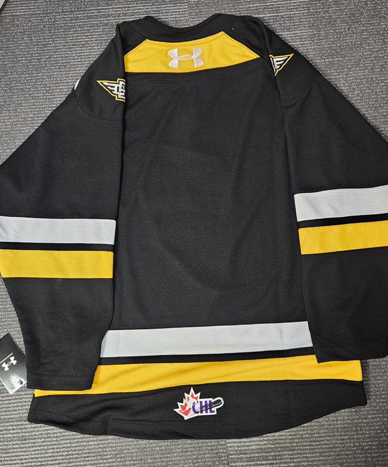 Adult Under Armour Authentic On Ice Replica- Black – EaglesShop.ca